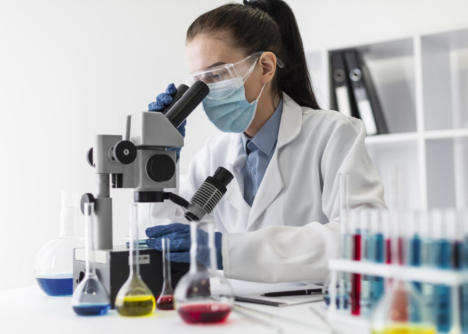 5 Reasons Why They Make You Tie Your Hair Back in a Lab