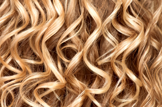 9 Surefire Ways to Tell if Someone has a Perm (vs Real Curls) - Simply ...