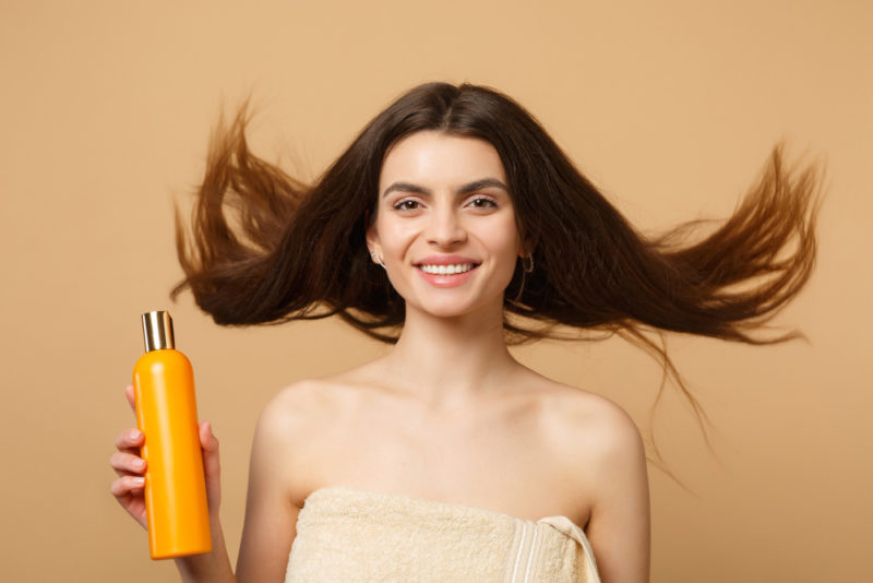12 Surprising Benefits of Rose Water for Hair + How to Use It
