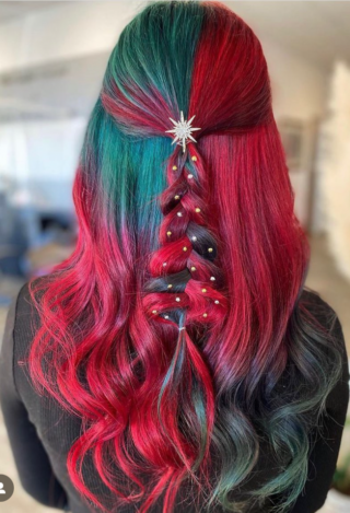 23 Beautiful Christmas Hair Color Ideas - Simply Happy Hair