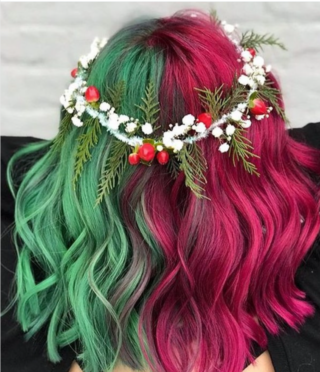 23 Beautiful Christmas Hair Color Ideas - Simply Happy Hair