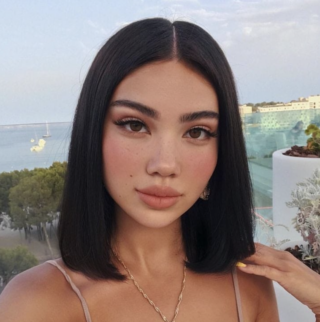 39 Gorgeous Mid-Length Haircuts You'll Love - Simply Happy Hair