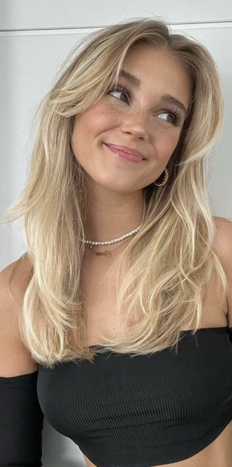 39 Gorgeous Mid-Length Haircuts You'll Love - Simply Happy Hair