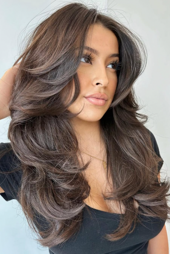 27 Beautiful Butterfly Haircuts You Should Bookmark Now! - Simply Happy ...