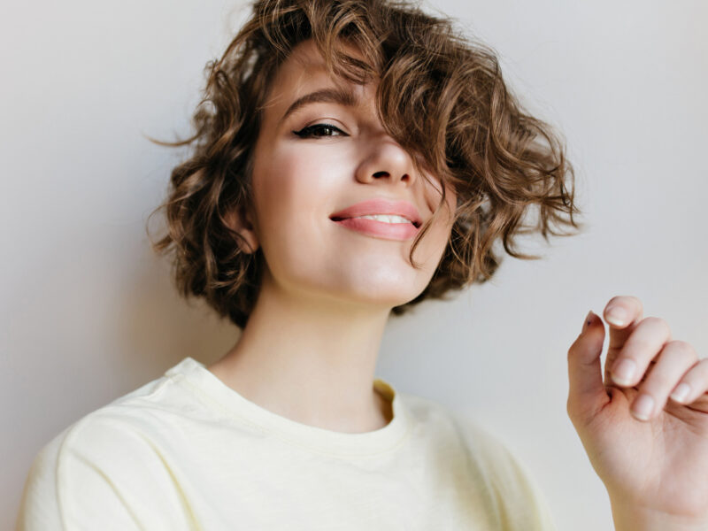 17 Best Haircuts for Thin and Fine Hair - Simply Happy Hair